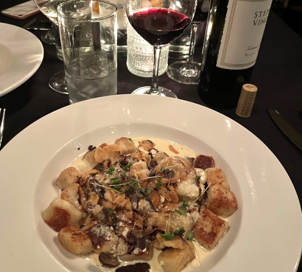 Des Moines eatery guide - TwoTone Creative